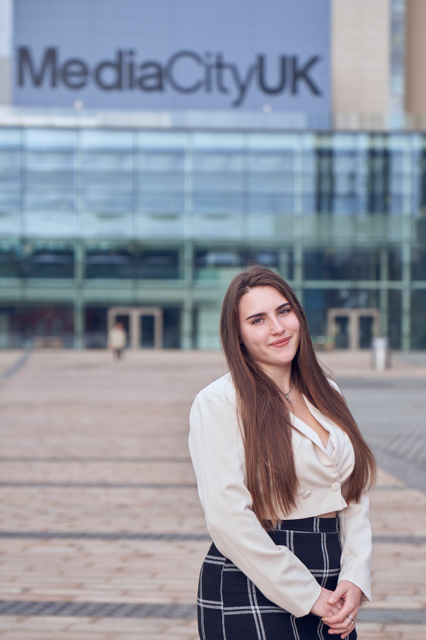 Mr Investa ‘Lights Up’ Workshop With The University of Salford - Media ...